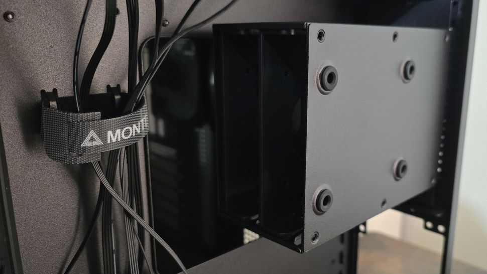Montech King 65 Pro Case Review: Diffused lighting and dark glass | Tom ...