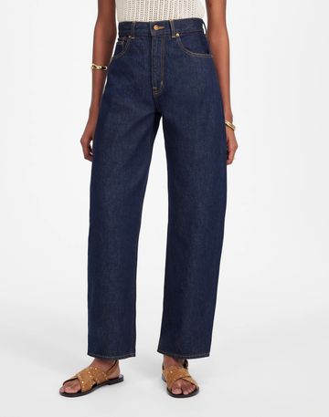The Jeans Kendall Jenner Wore to Make Flip-Flops Look Sophisticated ...