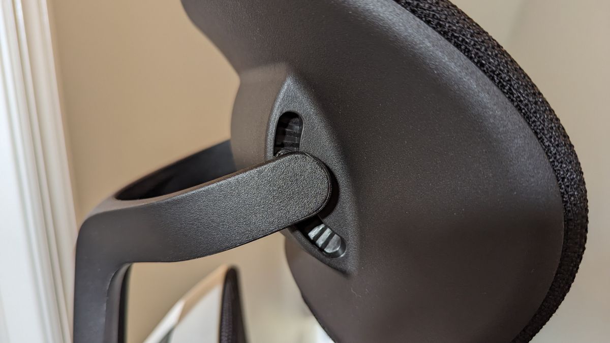 Herman Miller x Logitech Vantum Gaming Chair review | Laptop Mag
