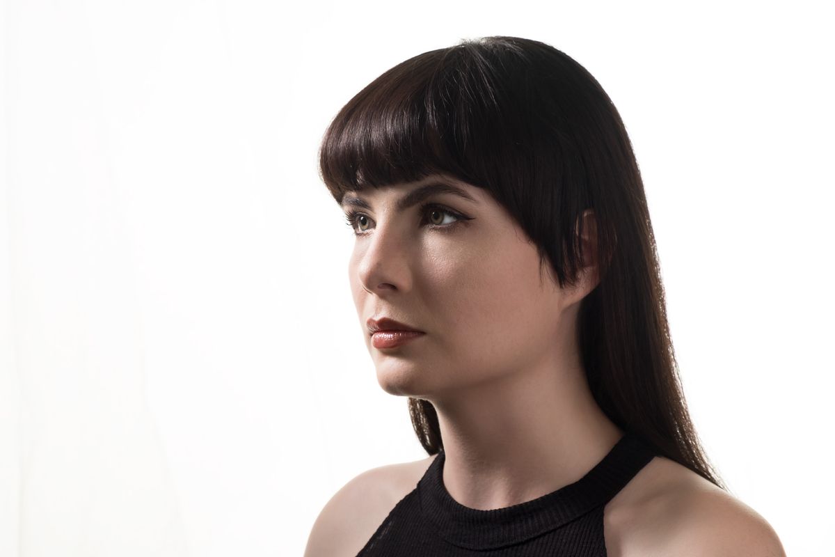 You can look like an expert portrait photographer using just one light ...