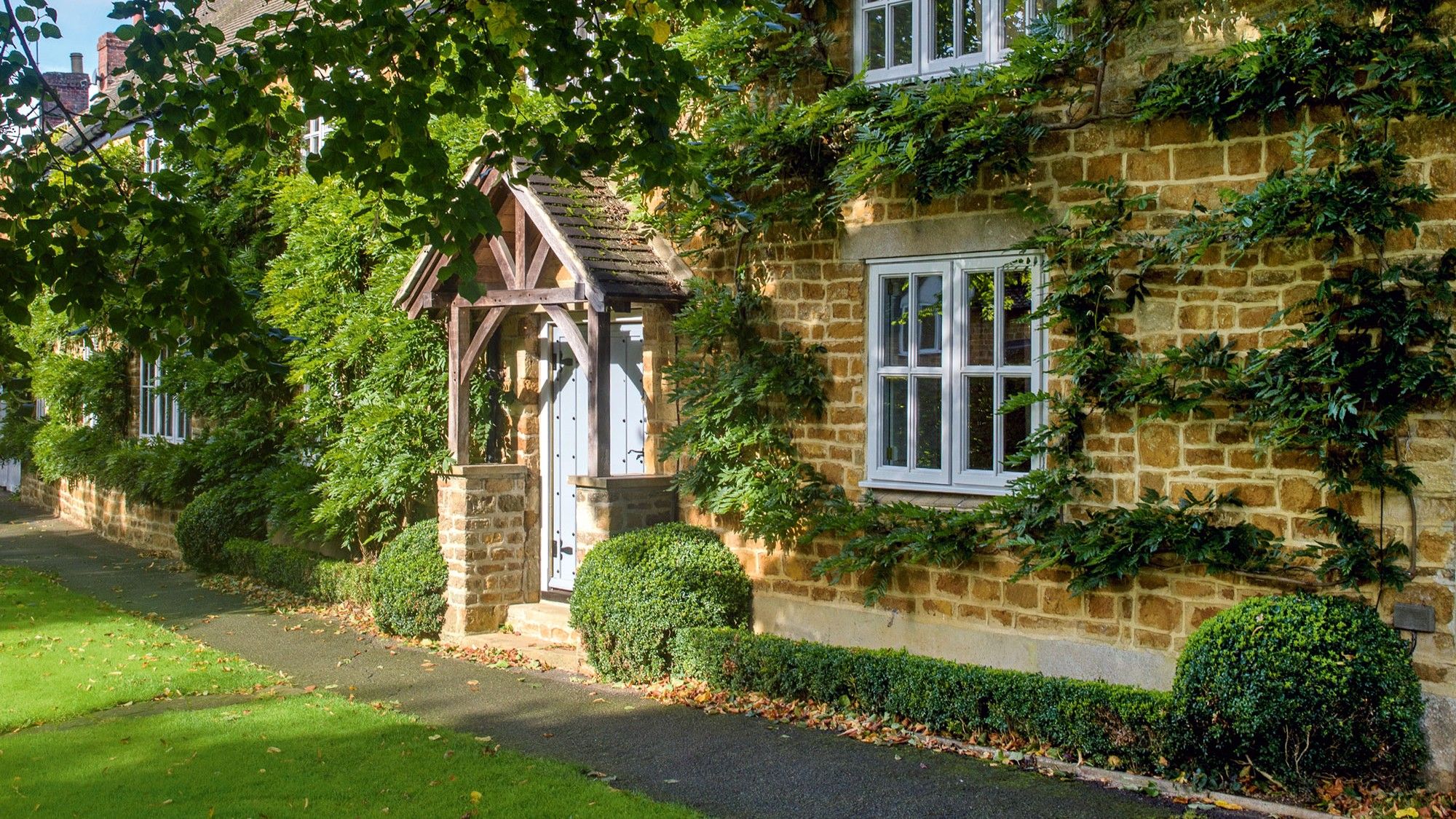 Step inside this 300-year-old Cotswold property – House tour | Ideal Home