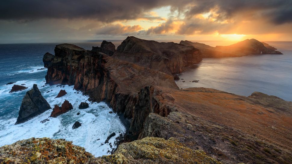 Award-winning landscape photographer shares the camera kit he can't be ...
