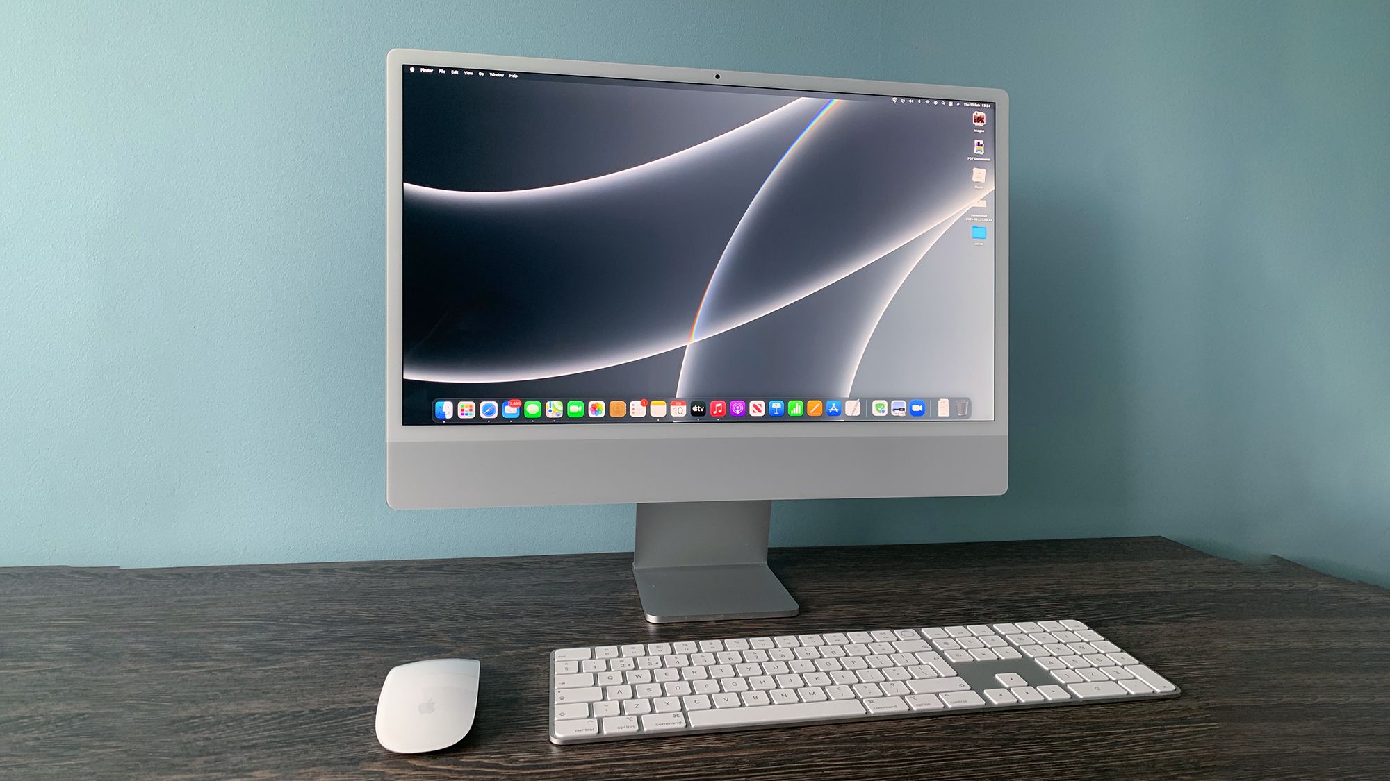 Apple 24in iMac (Apple M1, 2021) review: Apple’s iconic desktop all-in ...