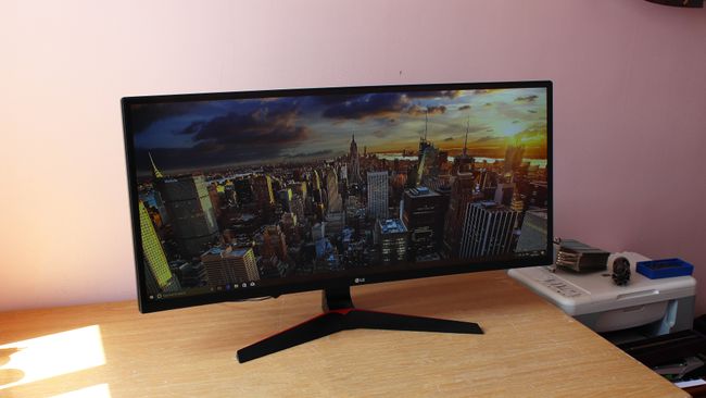 LG 34UC79G-B review | TechRadar