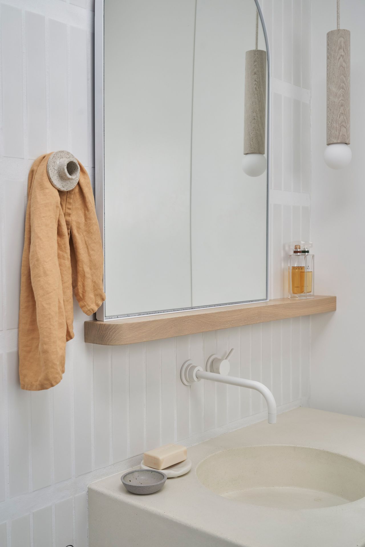 Supersized grouting might be the next big bathroom trend | Livingetc