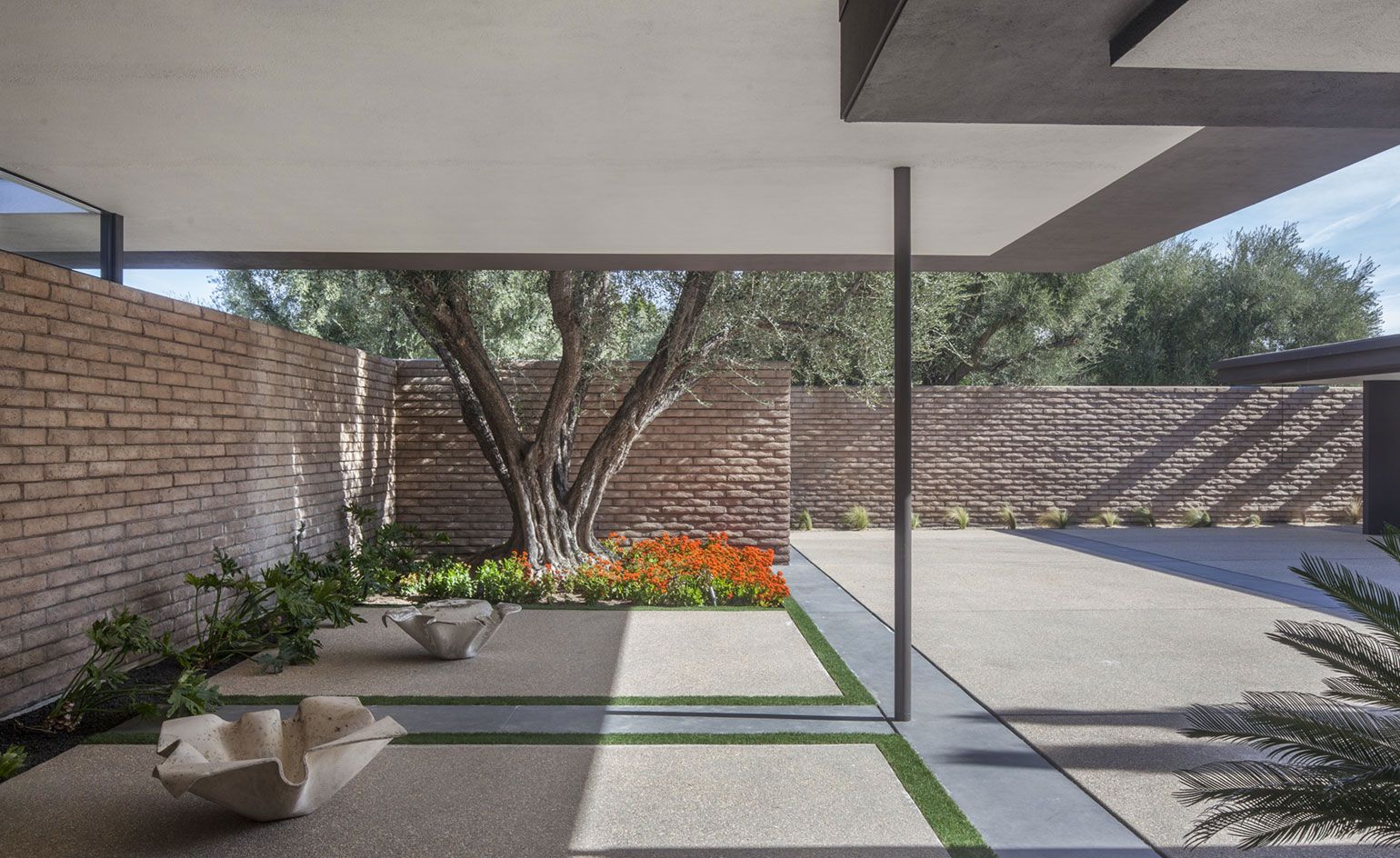 Tim Street-Porter captures modernist marvels in Palm Springs | Wallpaper