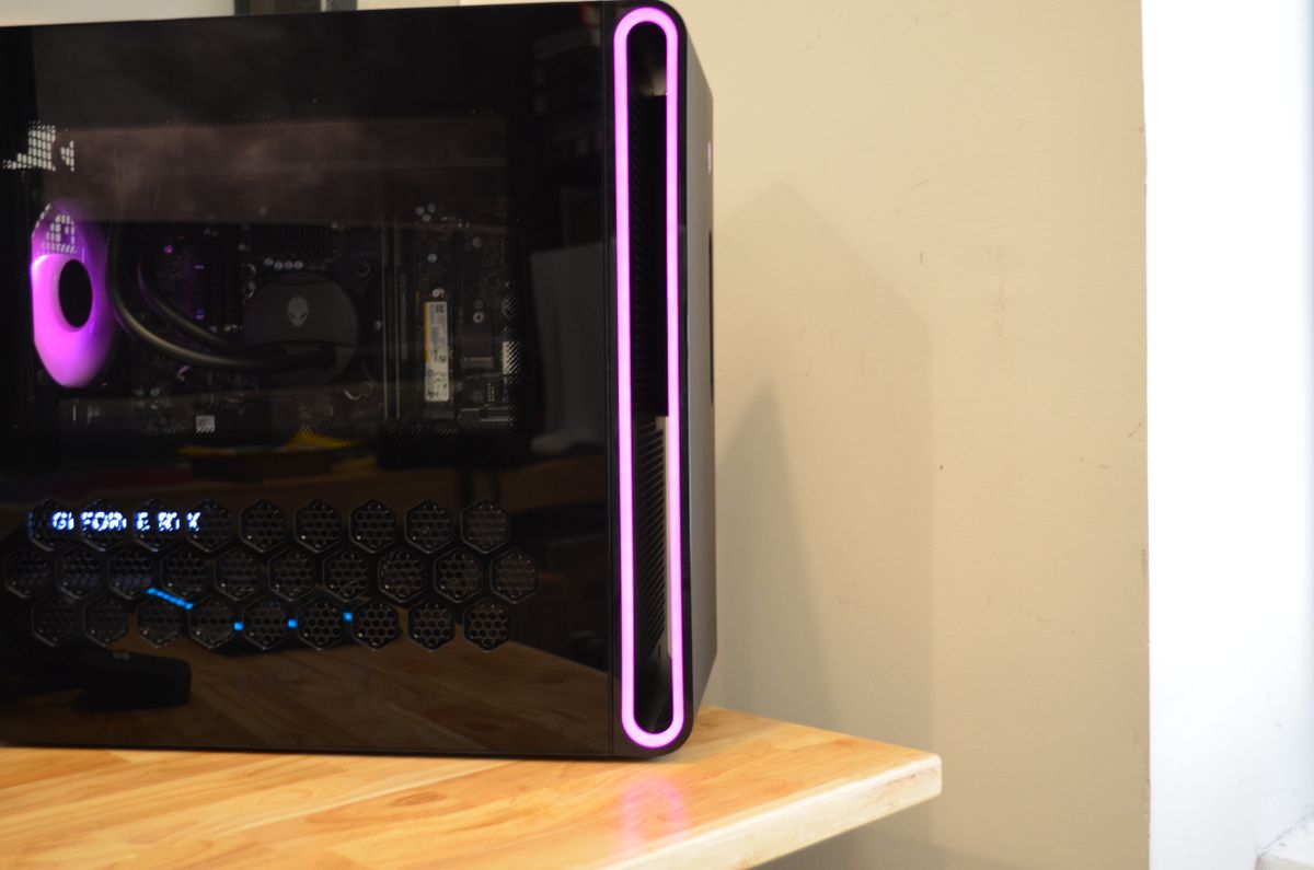 Test Alienware Aurora R16 : un peu moins Alien, un peu plus bureautique ...
