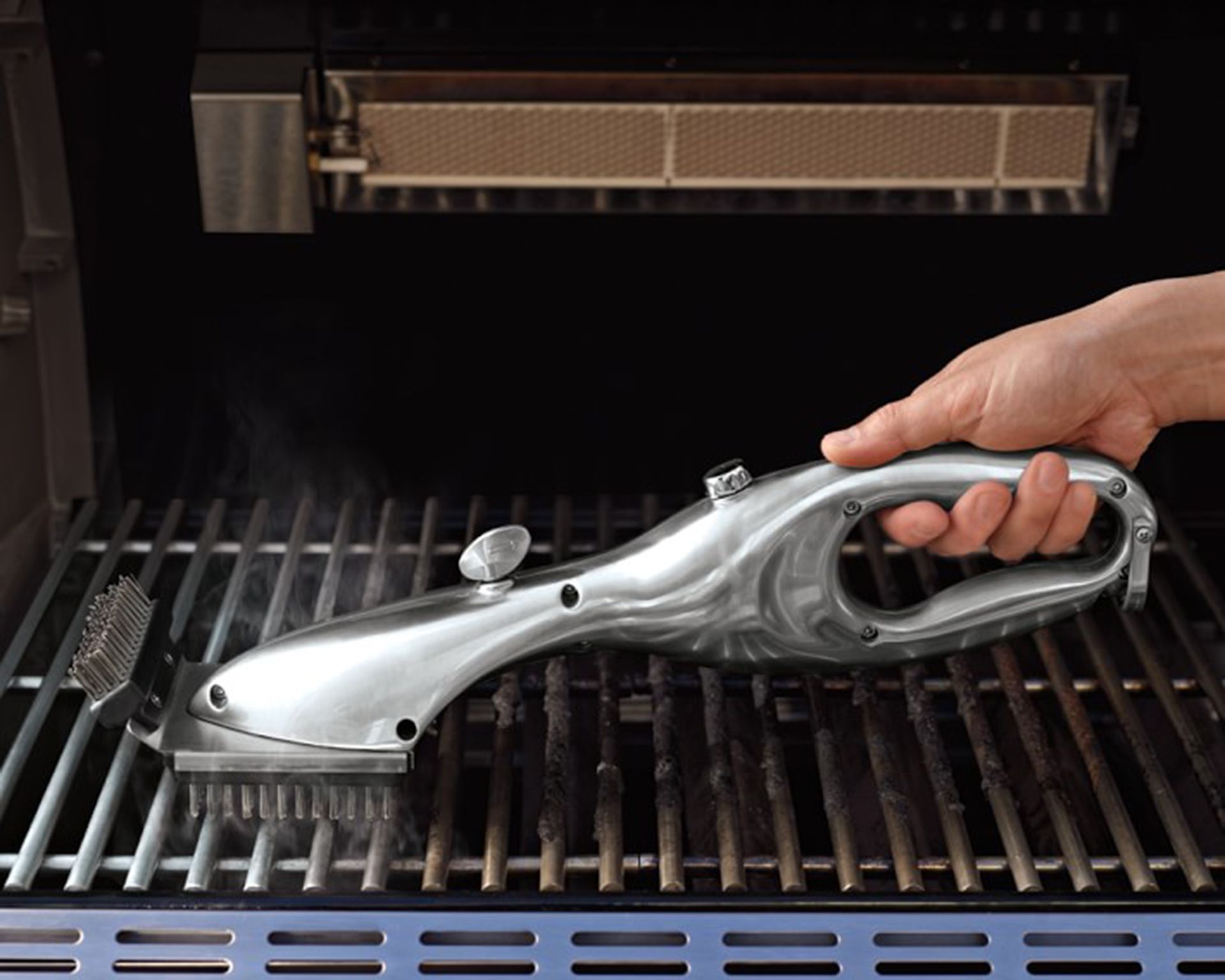 How to clean a BBQ: 14 ways to get barbecue gunk off a grill | Real Homes