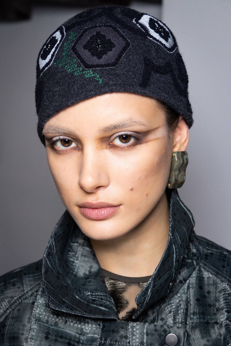 Giorgio Armani Show Review: Armani is going Back to Its Roots | Who ...