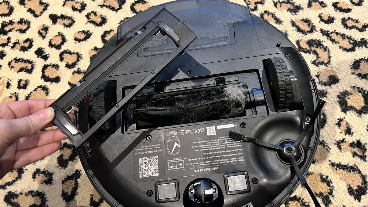 How to clean a robot vacuum cleaner | Top Ten Reviews