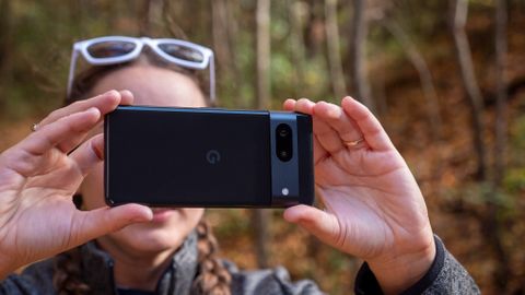 Pixel 7 and 7 Pro users report major battery swelling issues — Google’s ...