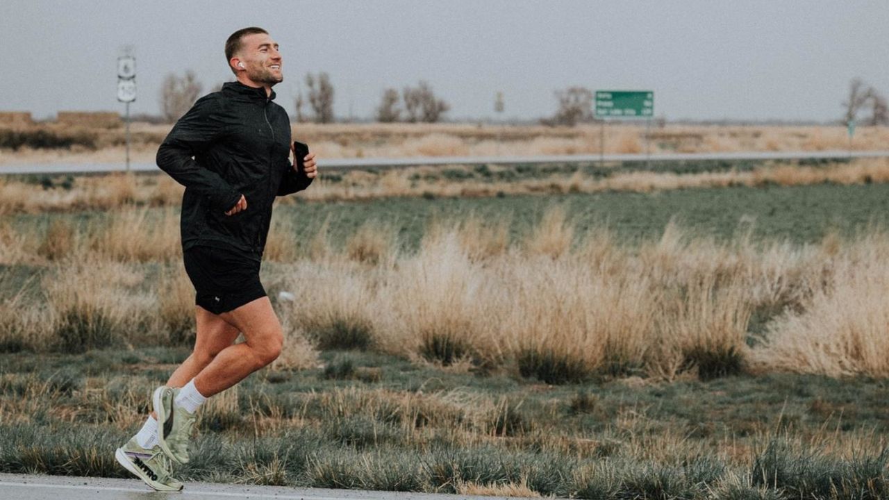 Jake Dearden’s Hyrox training regime and 4000-calorie diet | T3