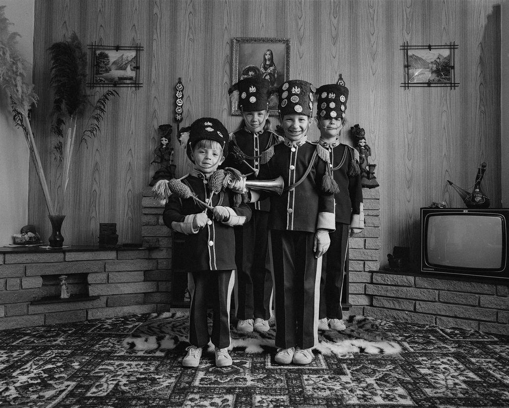 'The 80s: Photographing Britain' offers a snapshot of Thatcher's ...