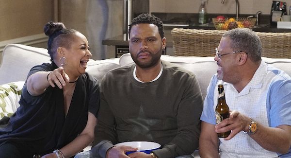 Modern Family And More ABC Comedies Are Having Ratings Problems ...
