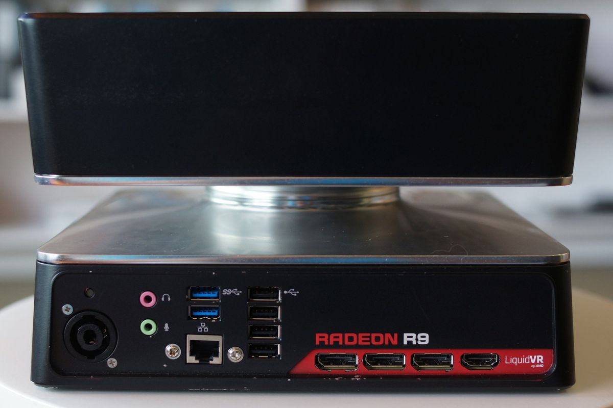 Here's what's inside AMD's incredibly powerful Project Quantum ...