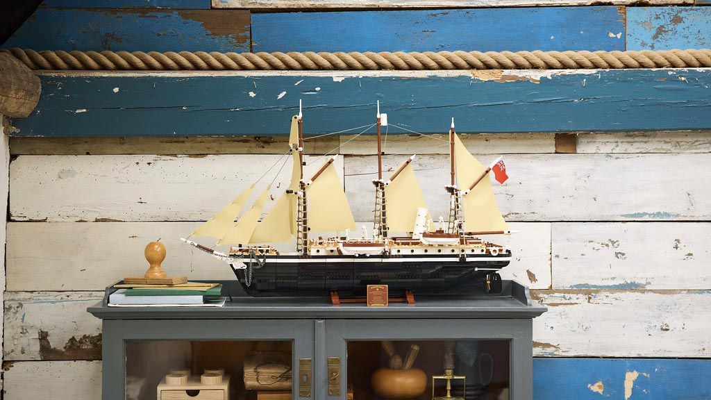 LEGO just made something incredible - a 3,011 brick recreation of The ...