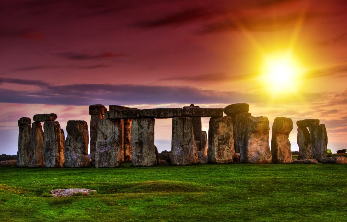 New Controversial Idea About Stonehenge Has Archaeologists Shaking ...
