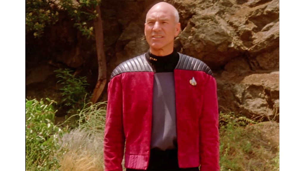 'Star Trek' Captain's Couture: Picard's 15 Most Memorable TNG Outfits ...