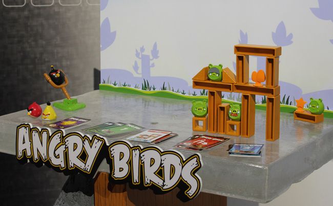 Angry Birds Take Over New York's Toy Fair With Real-Life Gameplay ...