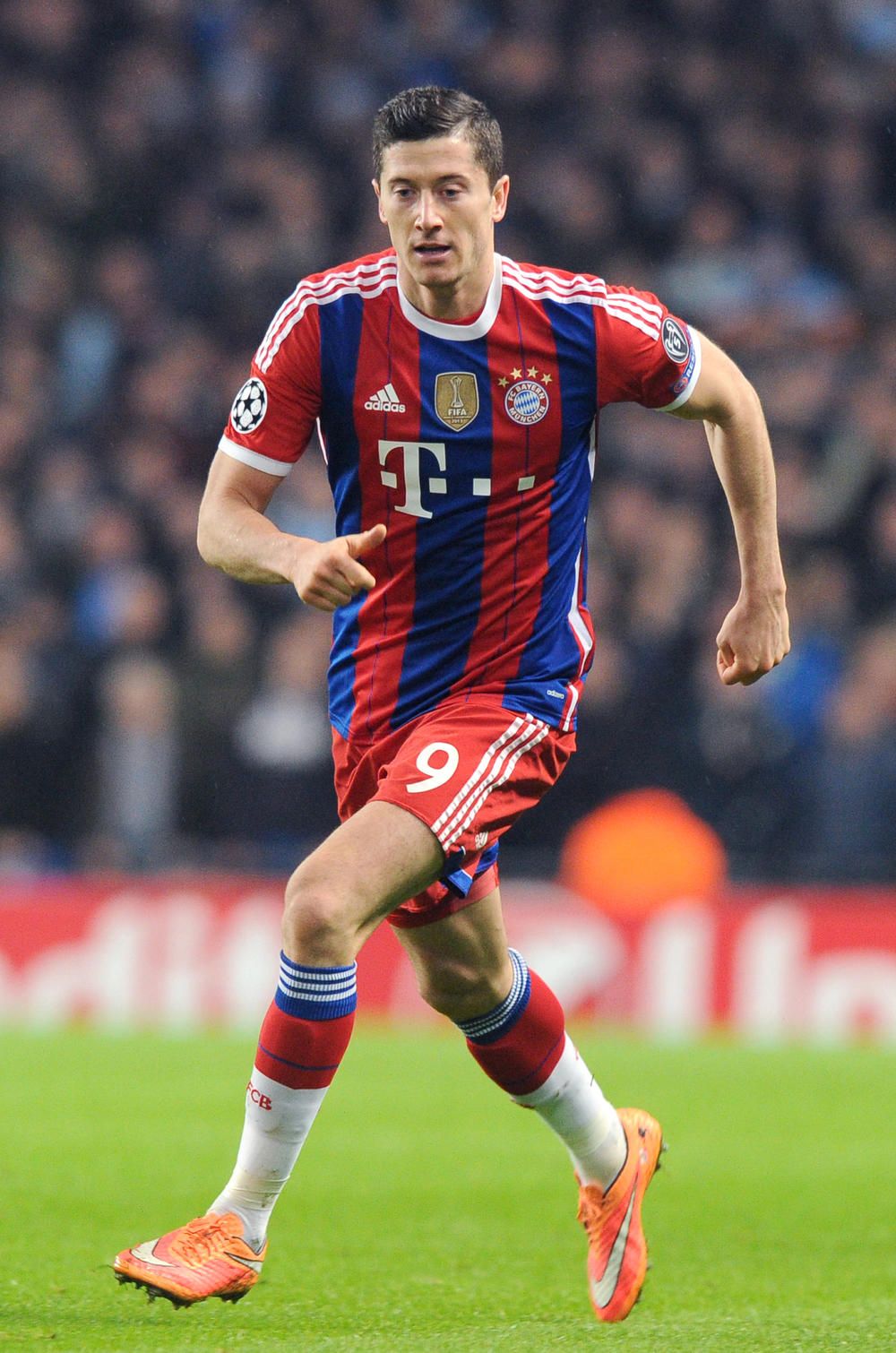 Lewandowski treble lifts Bayern Munich to resounding victory at Schalke ...