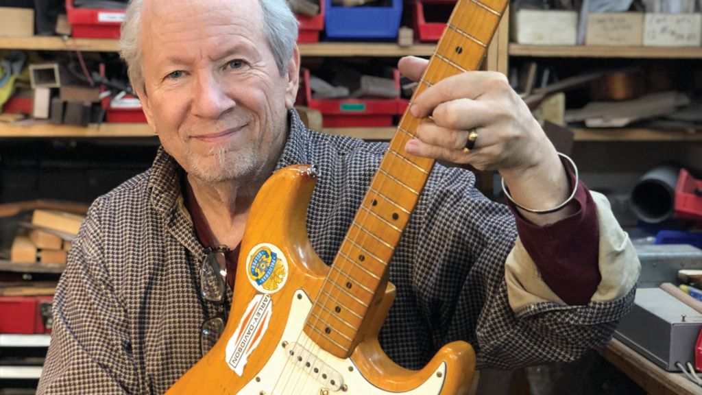 Get a Close Look at Jerry Garcia's Iconic "Alligator" Strat in this ...