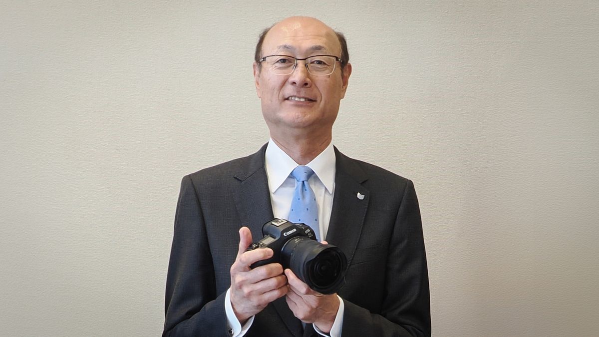 Will the compact camera bubble burst? "We will see whether this is a ...