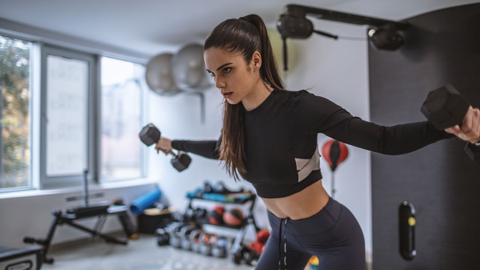 You only need this 5-move dumbbell workout to build strong shoulders | T3