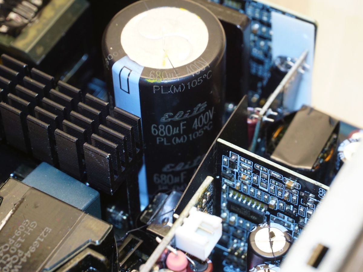 XPG Core Reactor II VE 850W PSU Review | Tom's Hardware