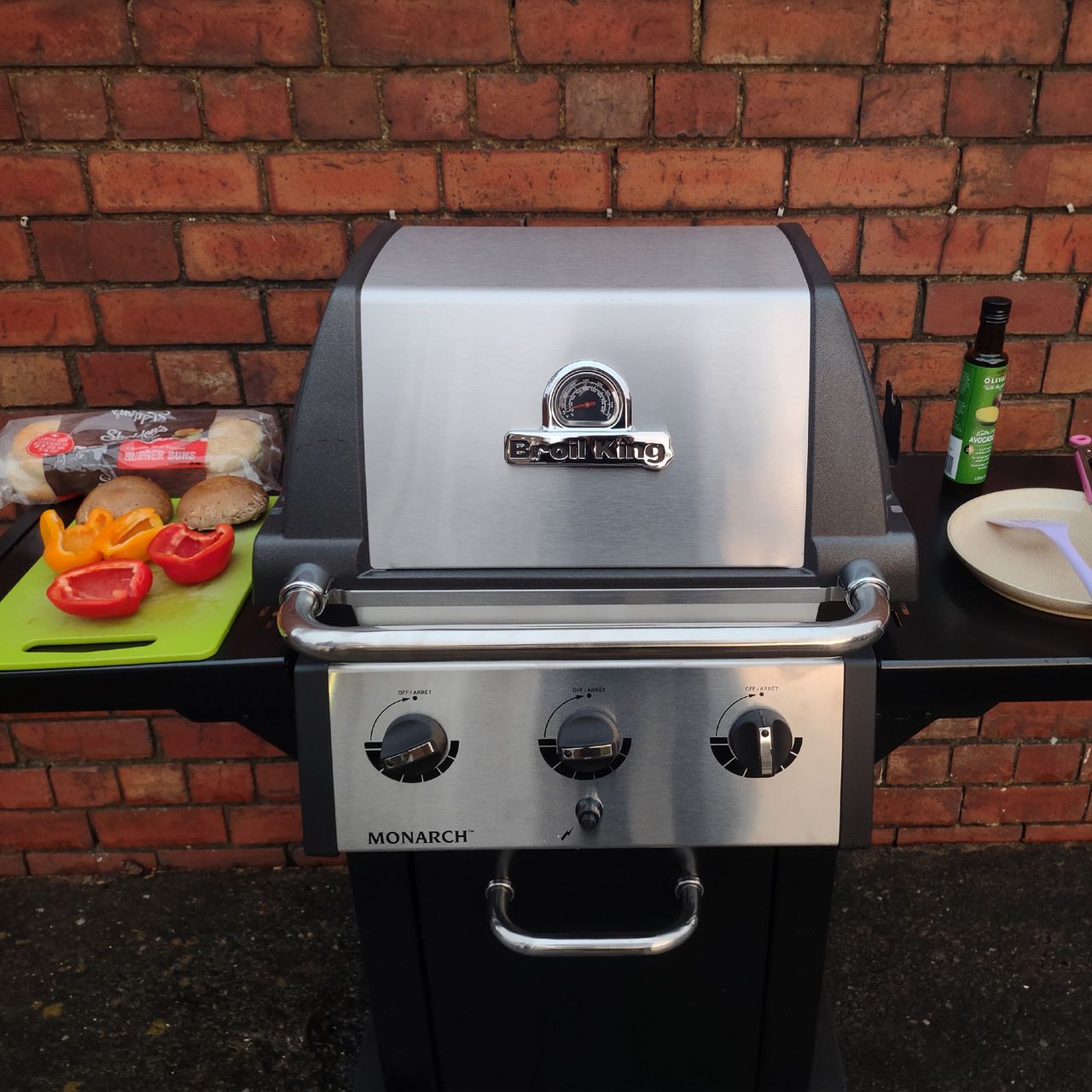 Is Broil King a good BBQ brand? Why the Broil King Monarch 320 is a ...