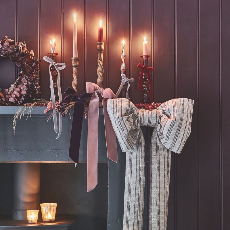 This viral DIY door garland hack is a must for Christmas | Ideal Home