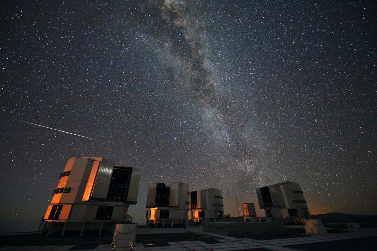 How does astronomy use the electromagnetic spectrum? | Space