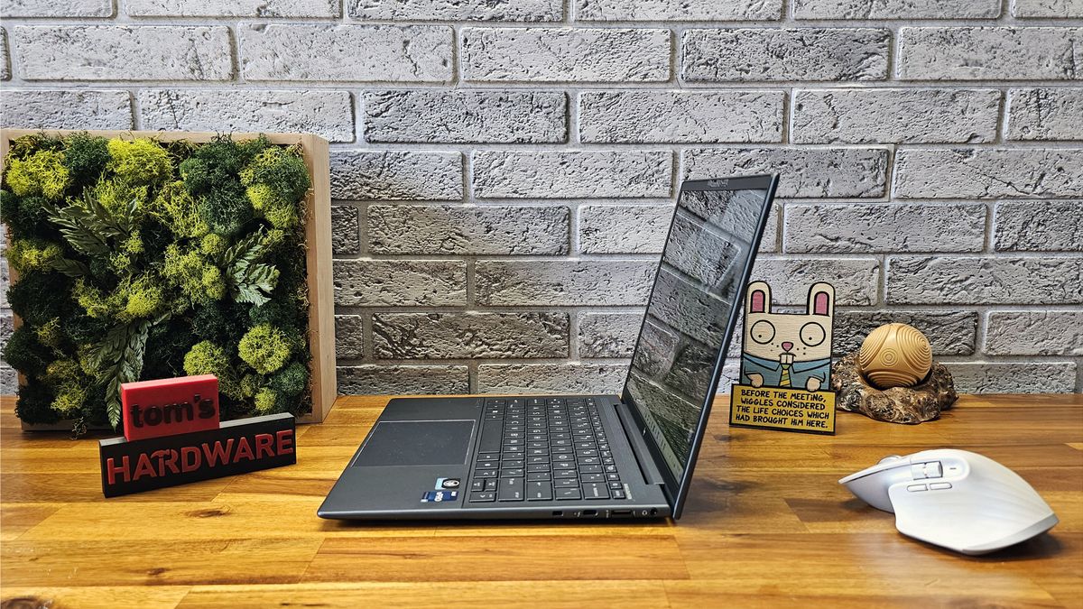 HP Dragonfly G4 Review: Minor Additions and Adjustments | Tom's Hardware