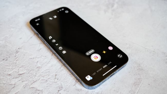 What is chromatic aberration or color fringing in photography ...