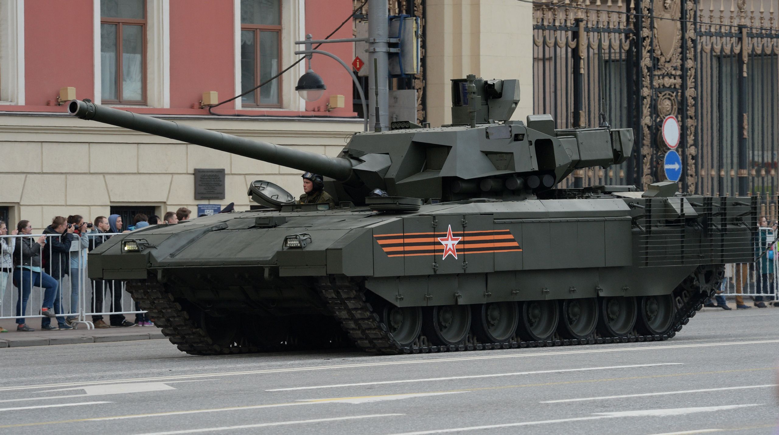 Russia's T-14 Armata could become the world's first fully robotic ...