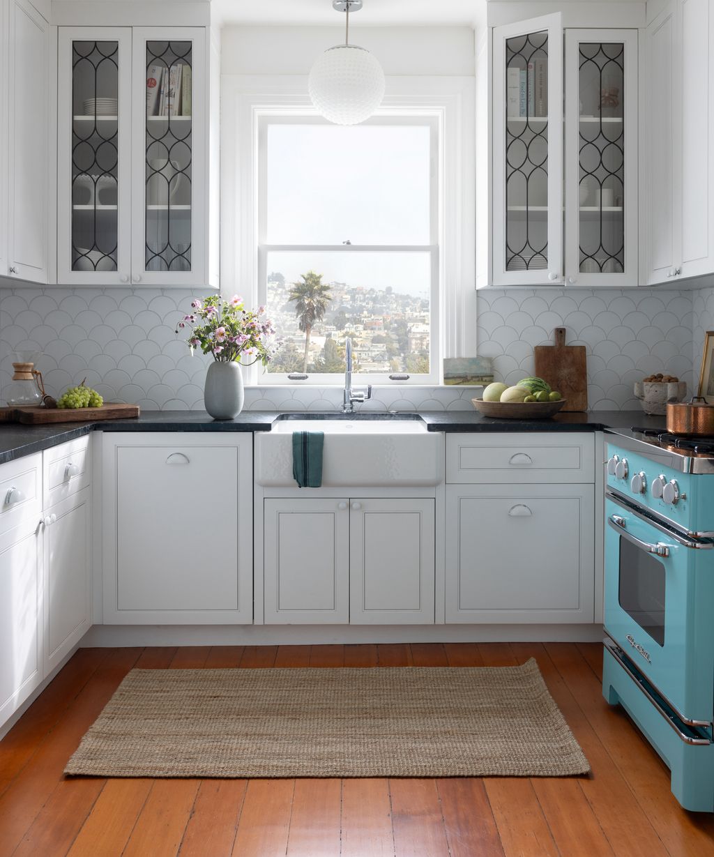 8 best accent colors for a white kitchen | Homes and Gardens