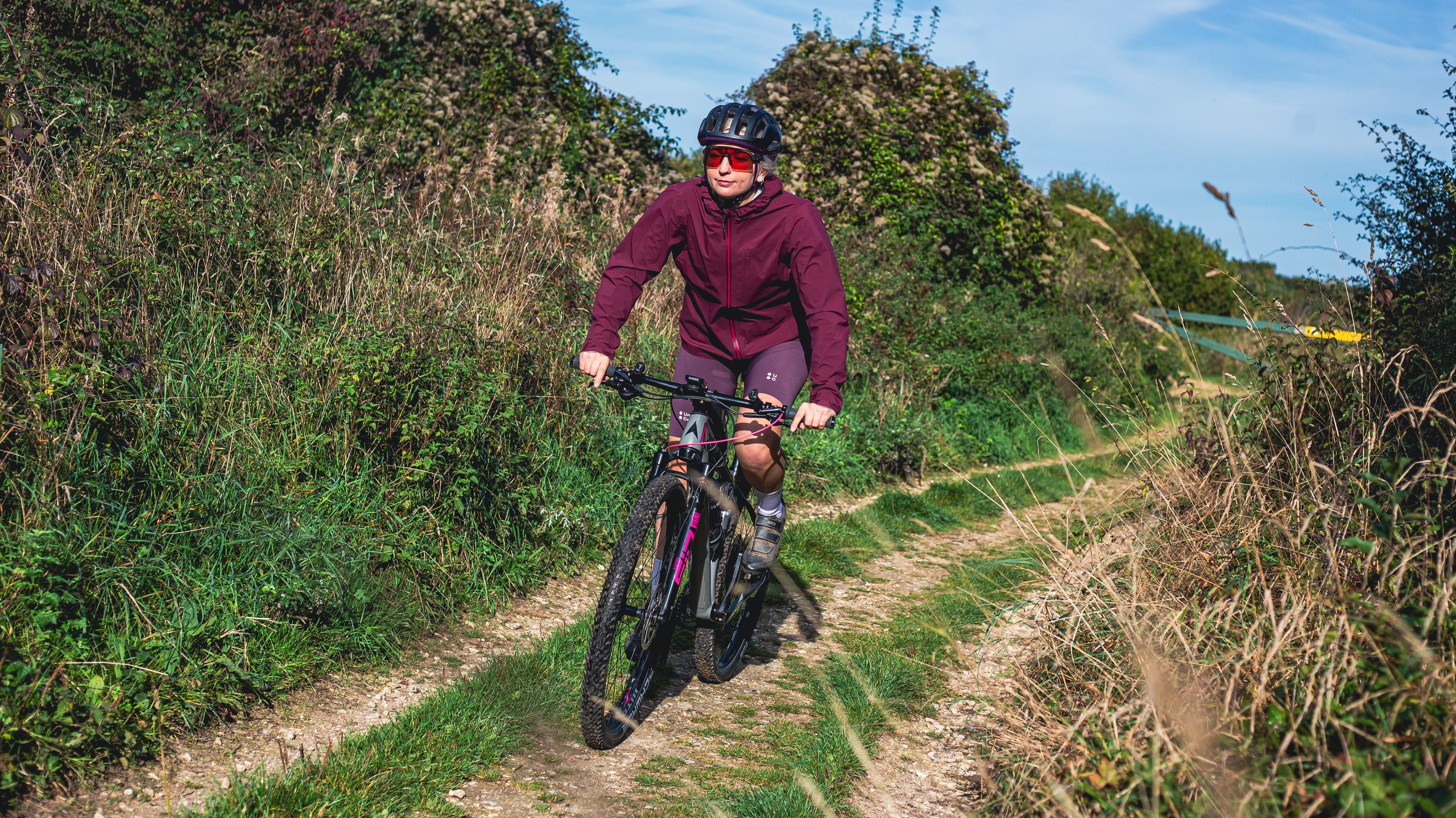dhb Trail Women's Waterproof Jacket Review | Cyclingnews