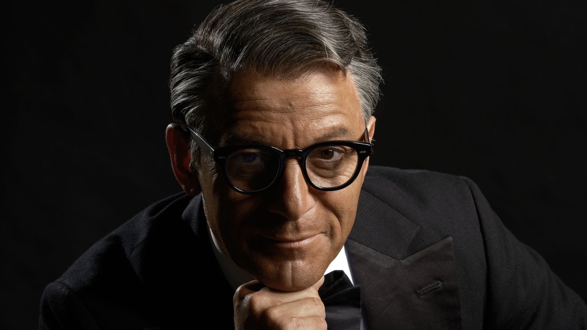 Archie star Jason Isaacs on the secrets behind playing Cary Grant ...