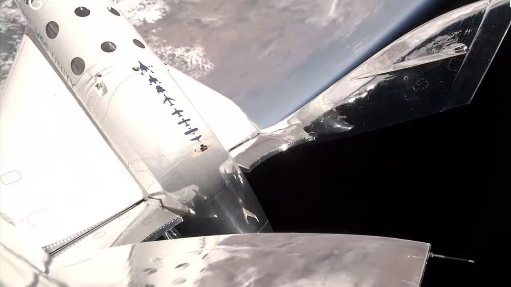 Virgin Galactic aces its 1st commercial launch to space (video) | Space