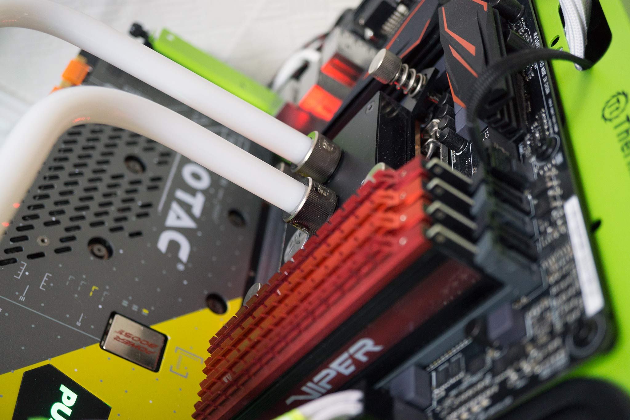Think you can build a 4K gaming PC for the price of an Xbox One X ...
