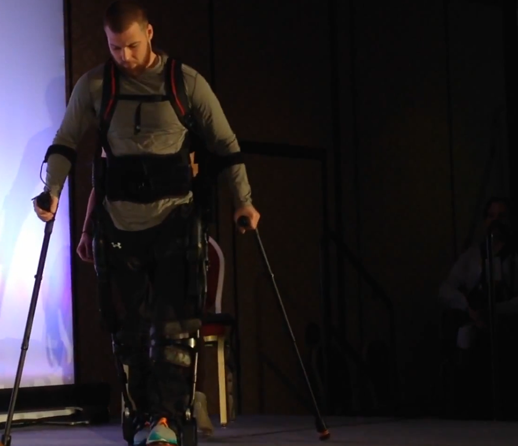 Video: Exoskeleton Helps Spinal Cord Injury Patient Walk | Live Science