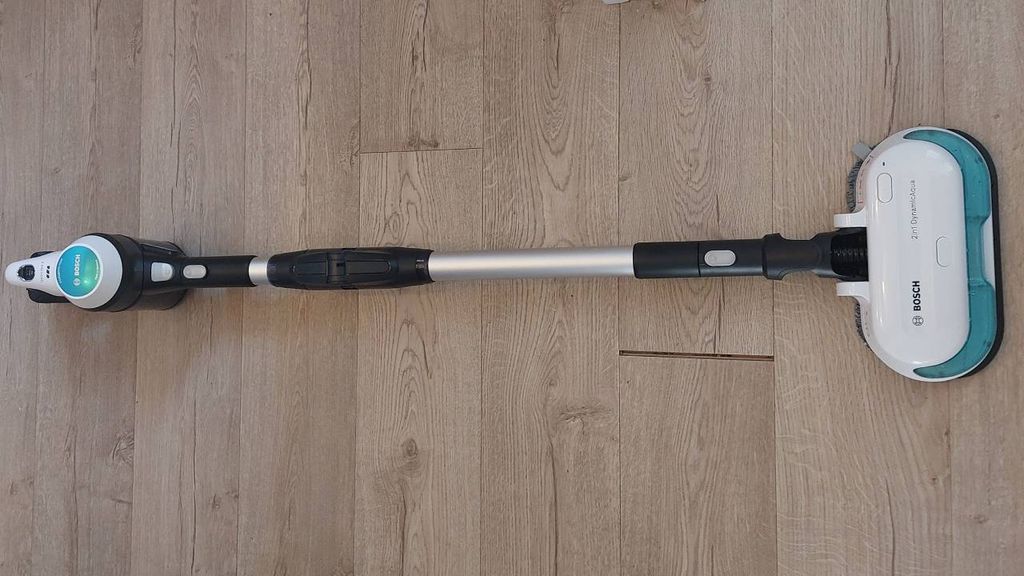 Bosch 2-in-1 Unlimited 7 Aqua review: a cordless vacuum-mop hybrid that ...