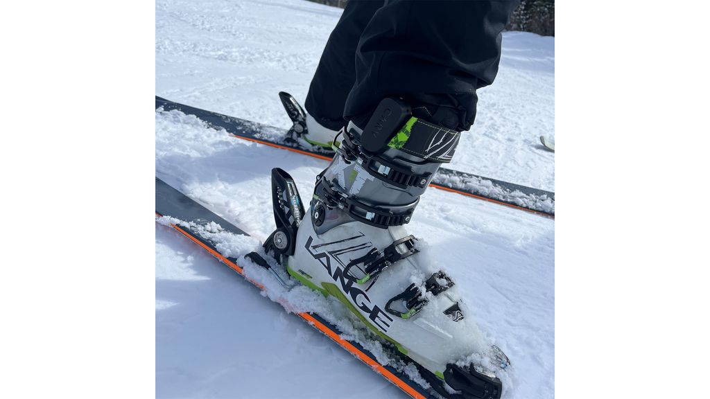 Carv 2 Digital Ski Coach review: Genius tech for skiers | Advnture