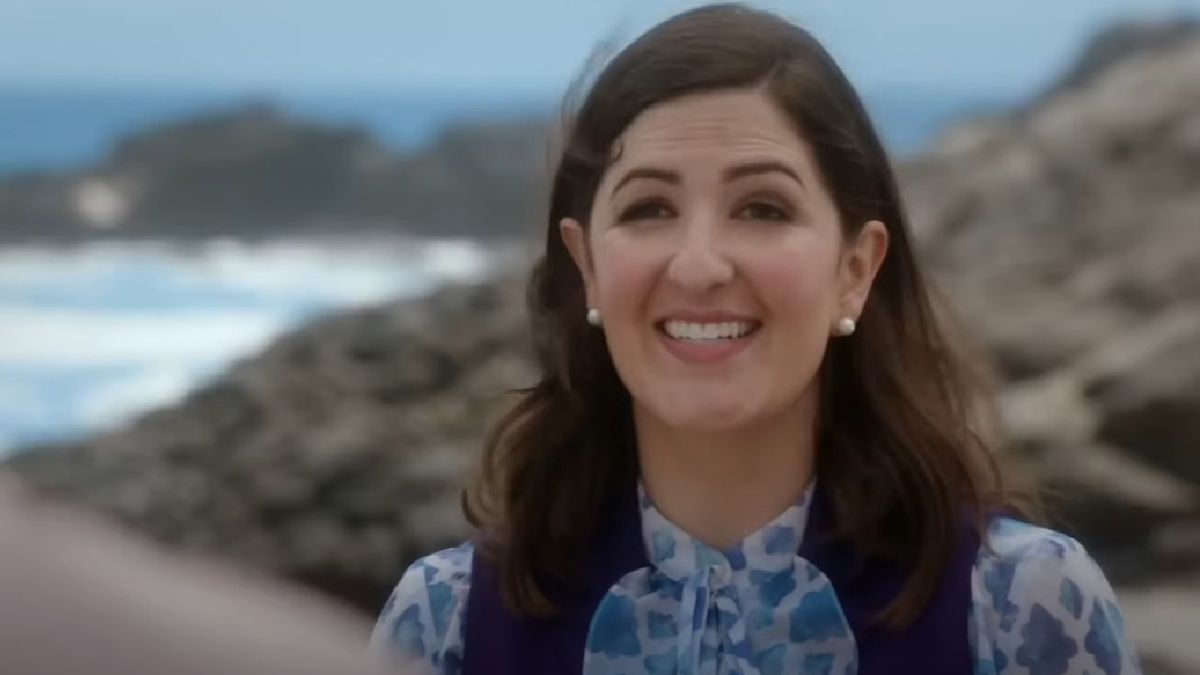 Tony Hale And D'Arcy Carden Name Dropped Arrested Development And The ...