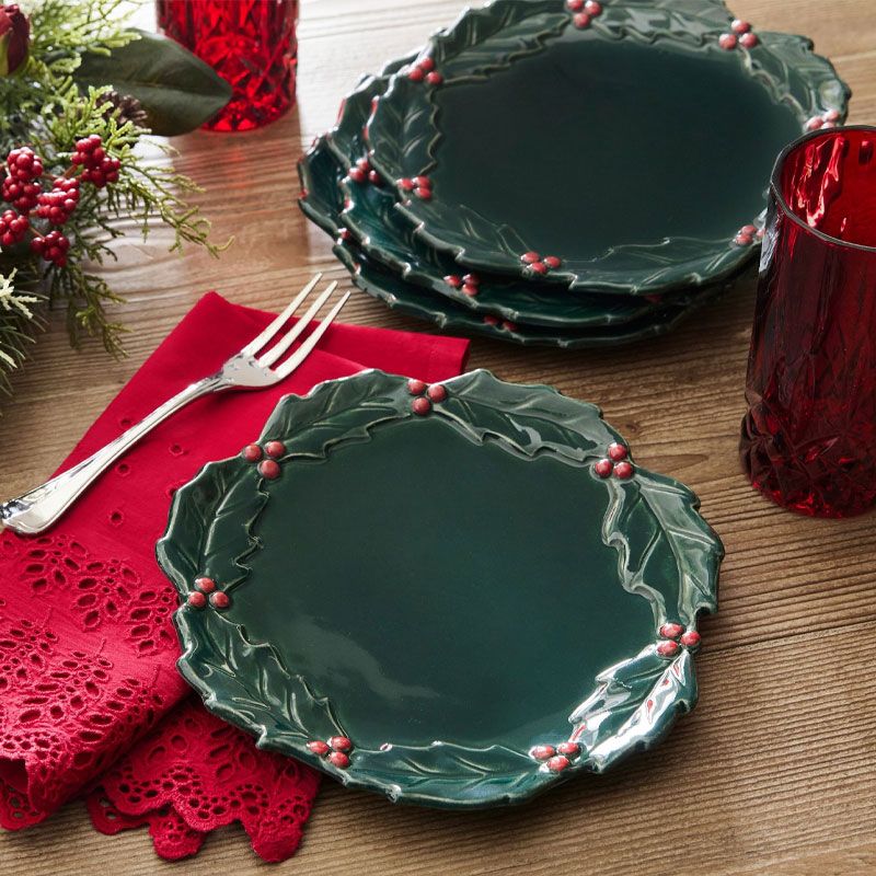 7 maximalist Christmas decor ideas: embrace festive excess | Homes and ...