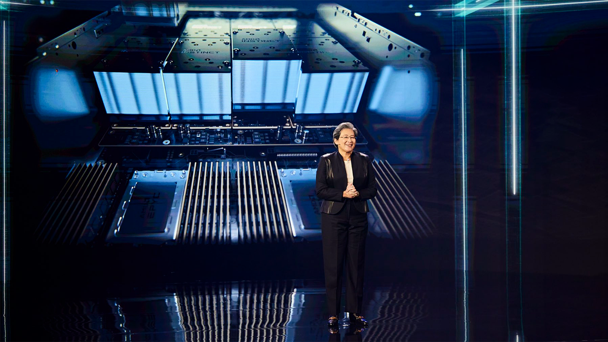 AMD Shows Off Instinct MI200 Accelerators for Supercomputers | Tom's ...