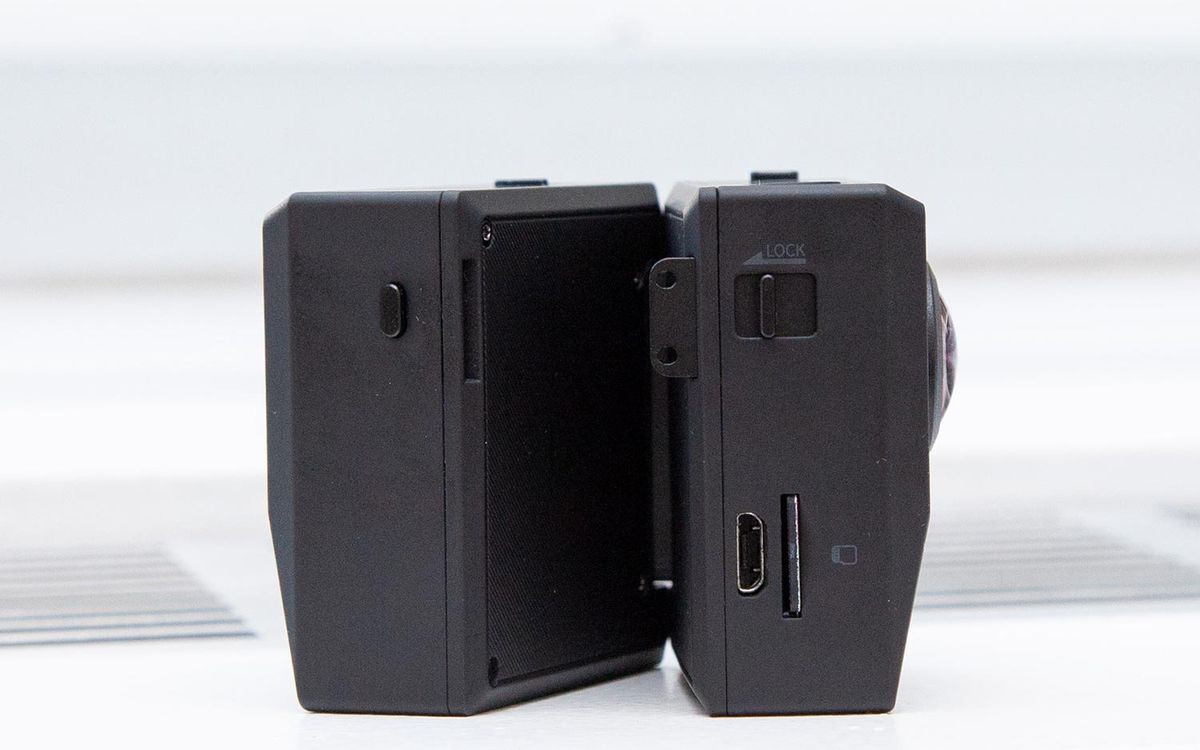 Insta360 Evo Camera Review: 360- and 180-Degree Video Made Easy | Tom's ...