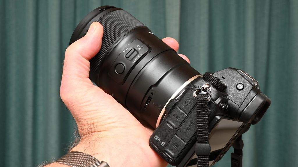Tamron 90mm F2.8 Di III Macro VXD review: a legend is reborn for the mirrorless age | Digital ...