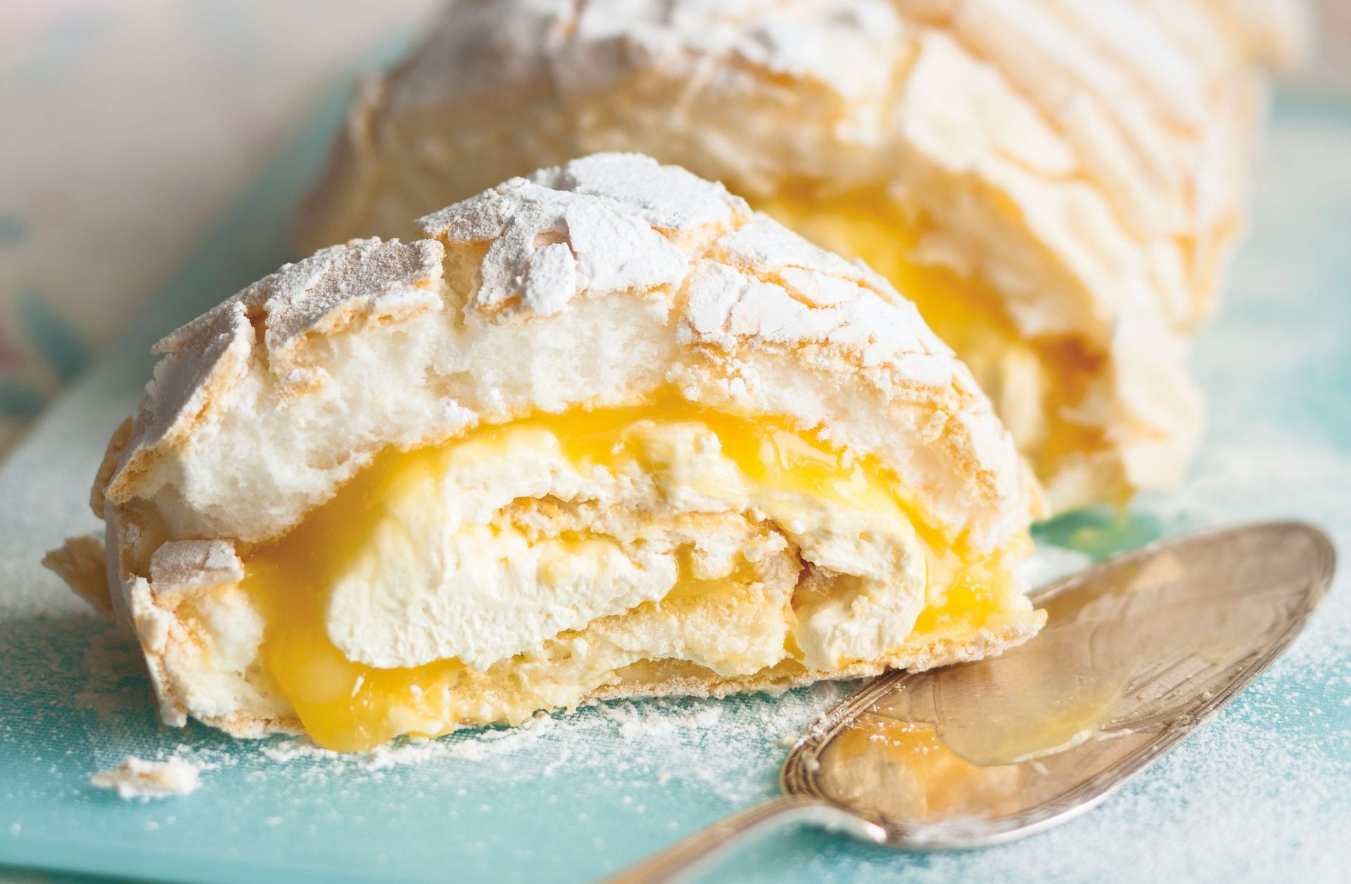 Lemon roulade | British Recipes | GoodtoKnow
