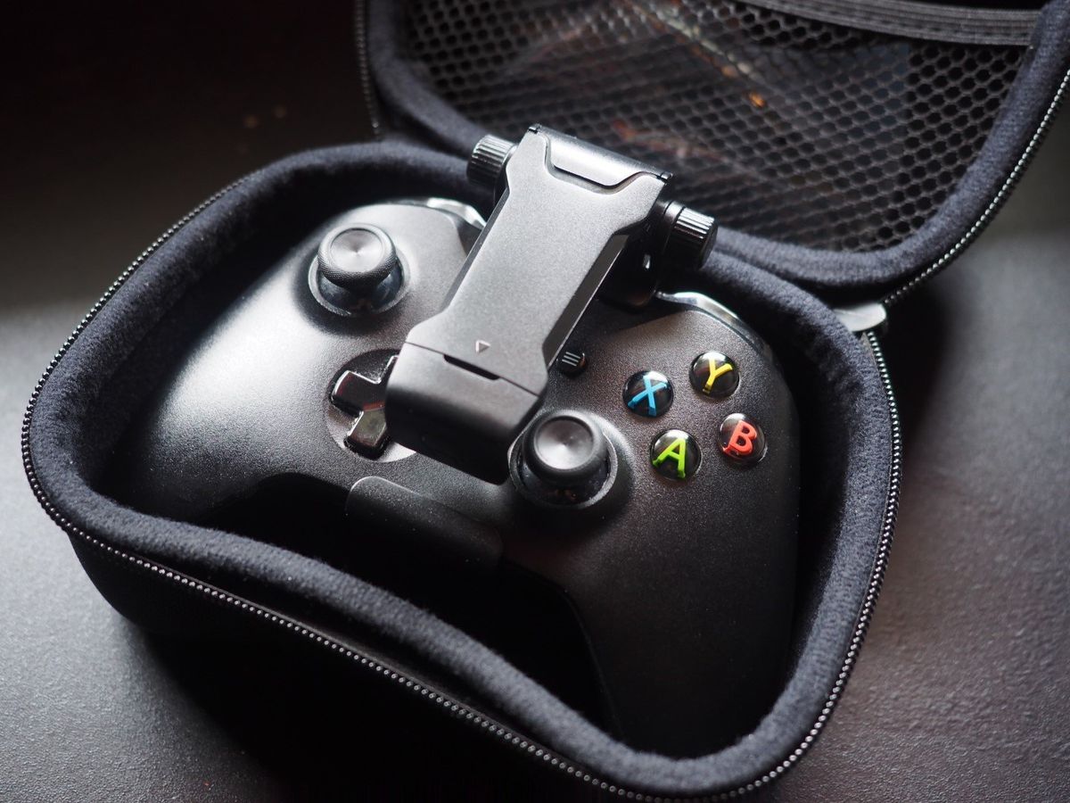 Venom's Xbox Project xCloud Travel Kit Review: A decent all-in-one ...