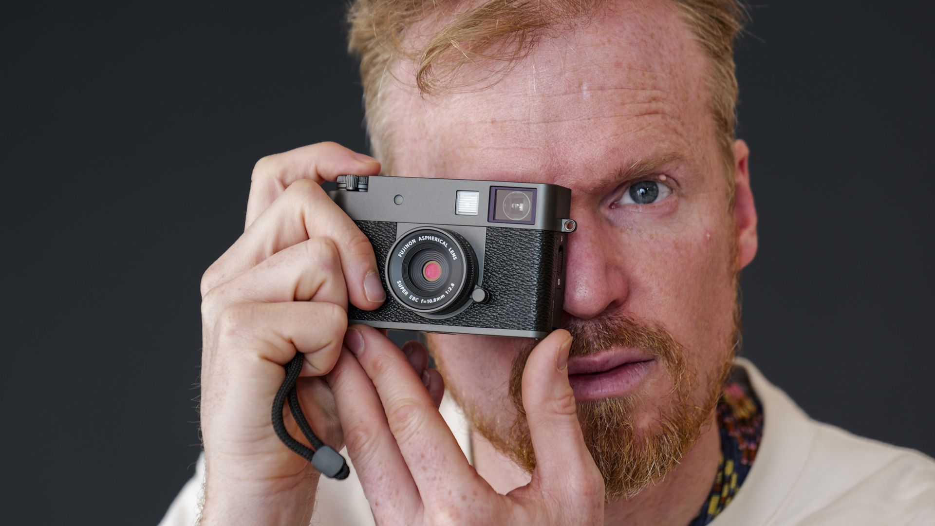 Fujifilm’s X half is a tiny retro compact that’s big on wacky film ...